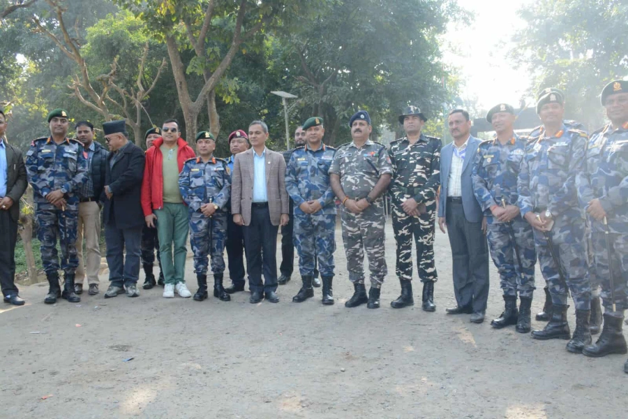 Home Minister Aryal inspects India-Nepal Gauriphanta border point ...